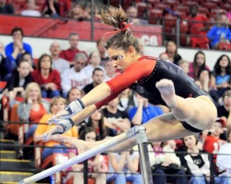 Dvovisinski razboj - Gimnastički klub Pobednik | mojgrad.rs